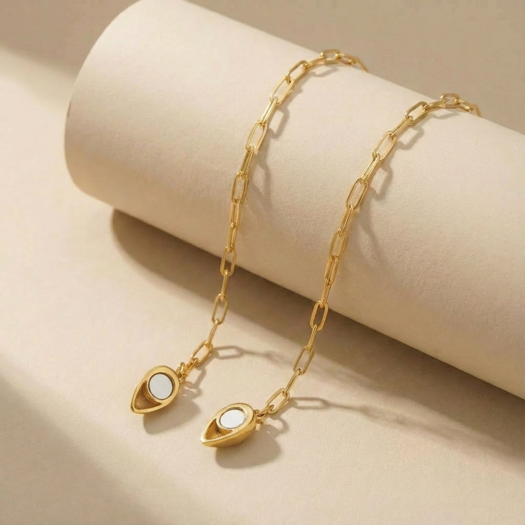 Magnetic Heart Necklace – Purriva