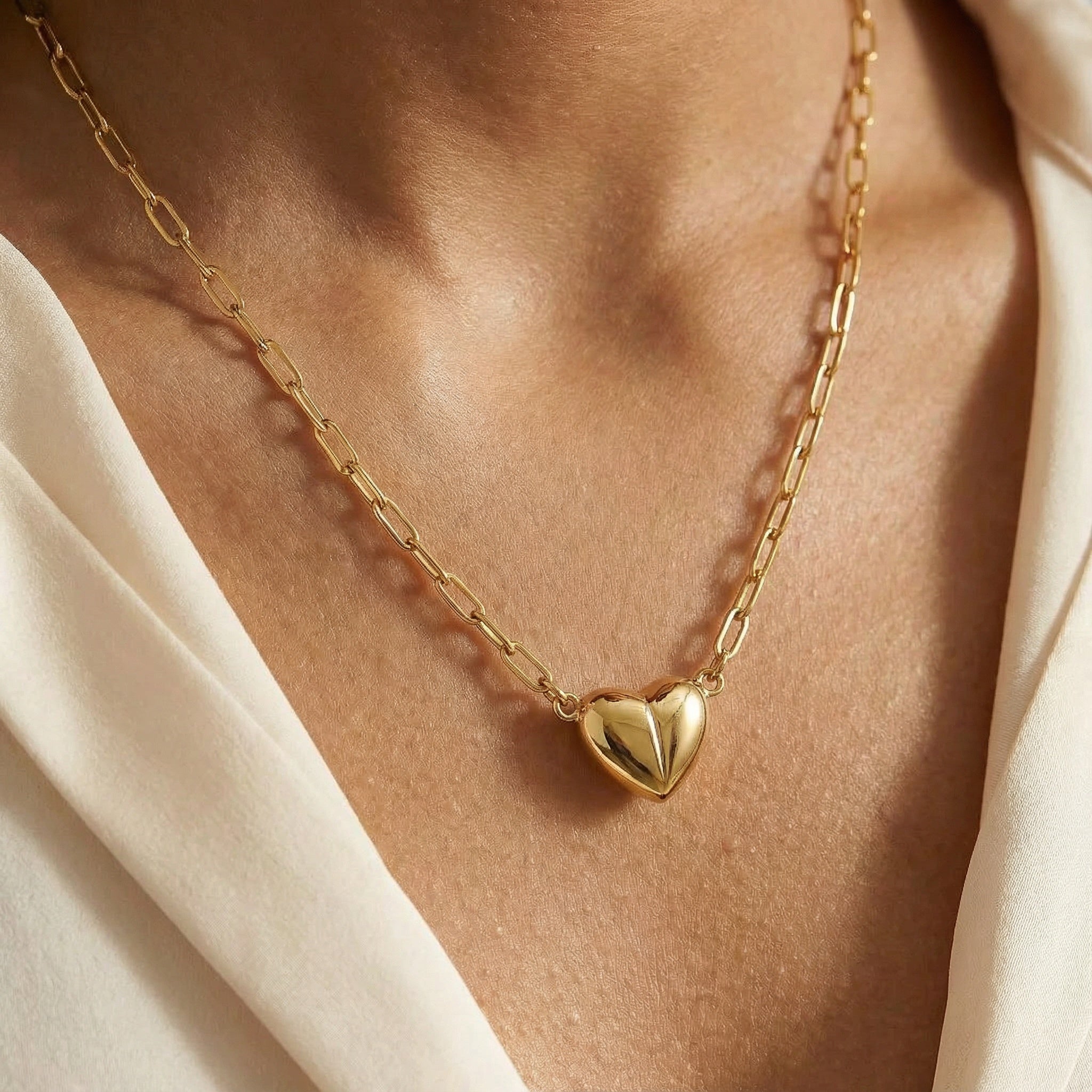 Magnetic Heart Necklace – Purriva